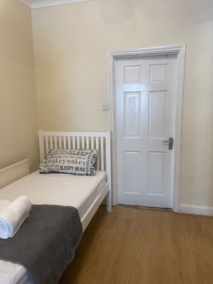 Shortlet Express, Beautiful 3bedroom House Ipswich - Stowmarket