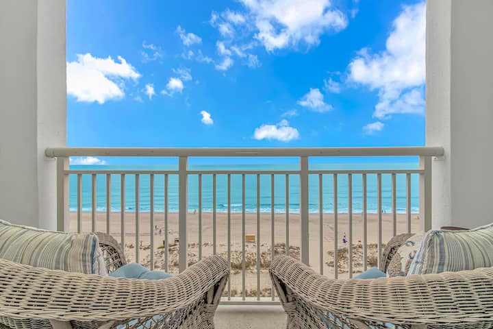 Recently Renovated Ocean Front Condo, Walking Dis - Myrtle Beach, SC