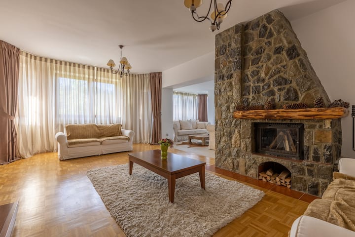 Suite 2- 3 Bedrooms Apart. With  Mountain View - Predeal