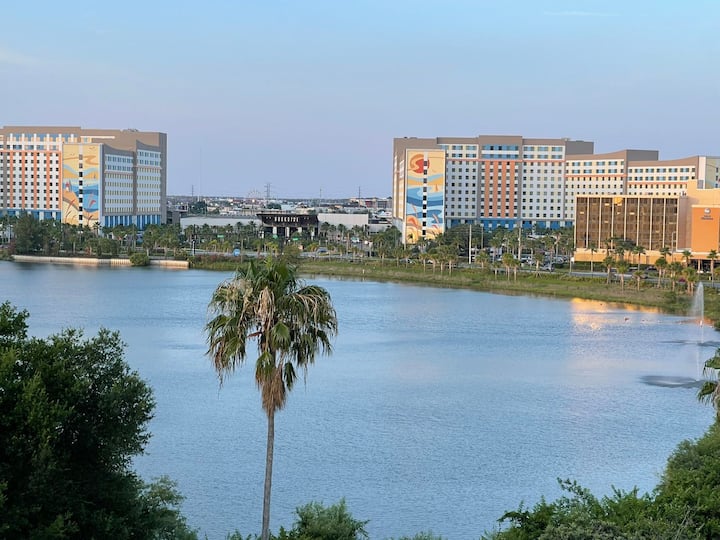 1706 Epic Universe 2br: Lakeview Balcony • I-drive - Orlando, FL