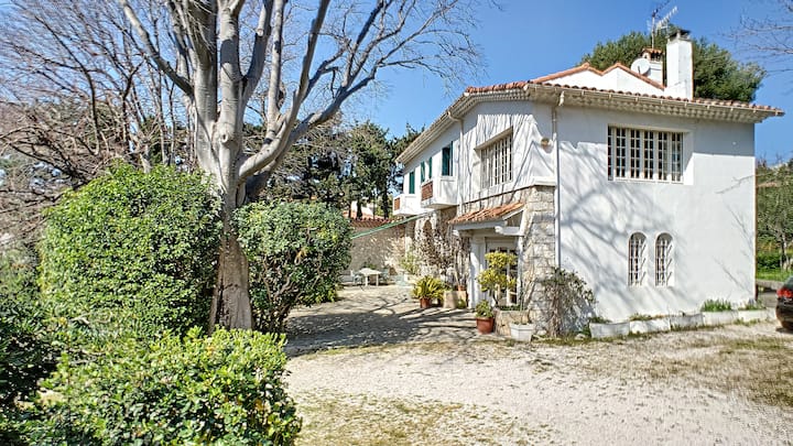 Villa Piscine Tyndarides Au Cœur Du Village - Cassis