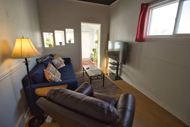 Convenient & Cozy 2 Bedroom Stay - Sault Ste. Marie, MI