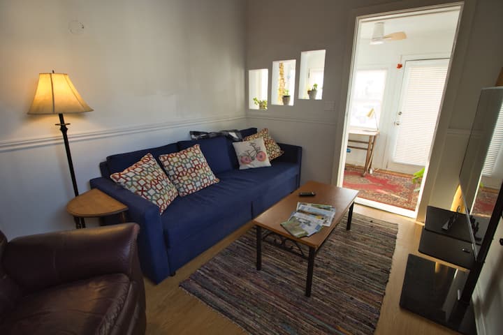 Convenient & Cozy 2 Bedroom Stay - Sault Ste. Marie, MI