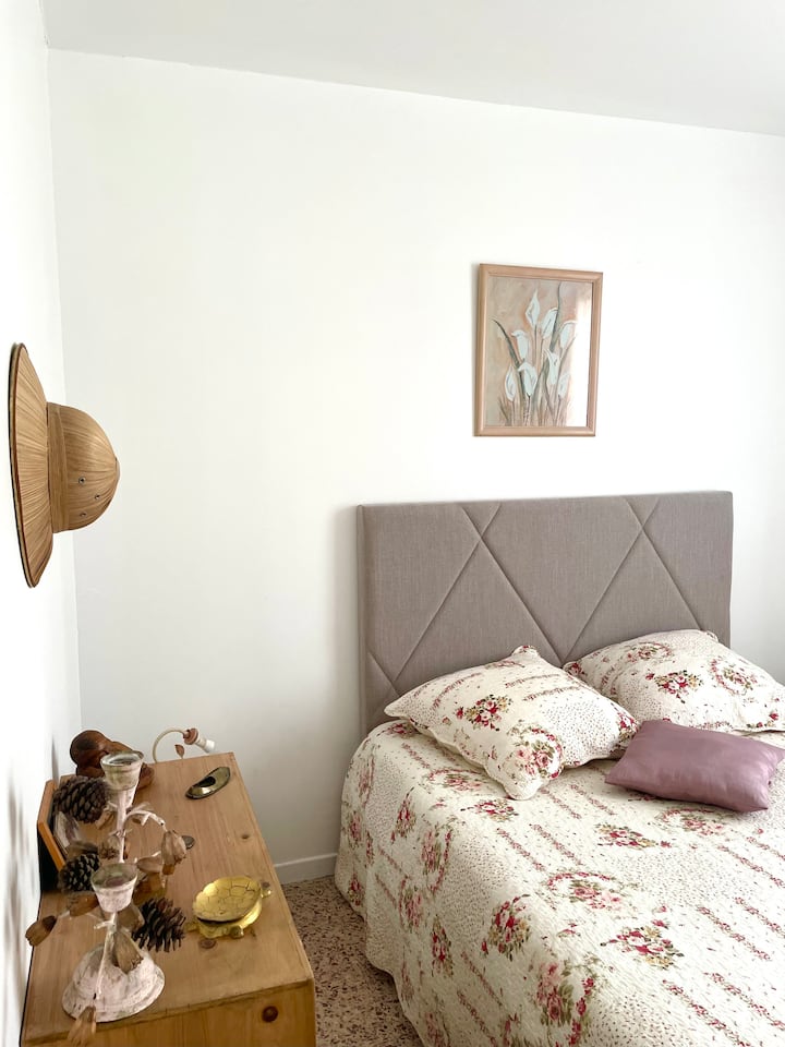 L'amourtié - Chambre Cocon - L'Isle-sur-la-Sorgue