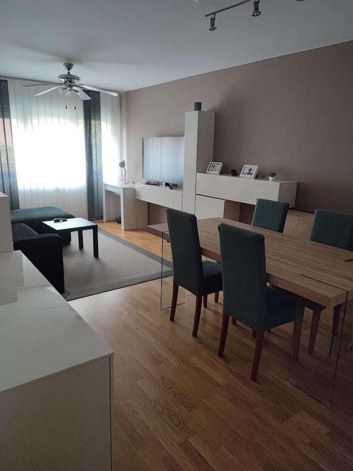 Coqueto Apartamento Bien Situado - Pamplona