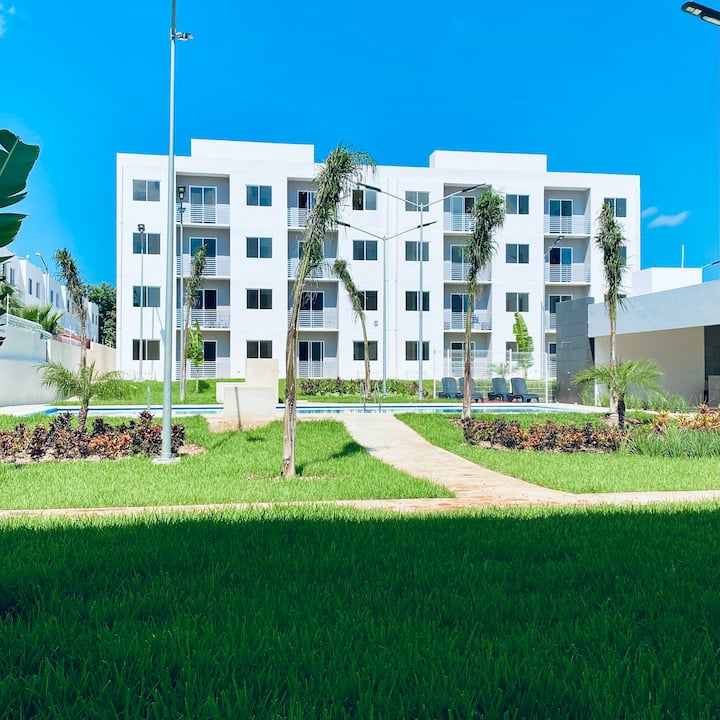 Departamento Nuevo, 3 Recamaras, Con Alberca - Cancún
