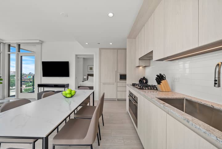 Level - Spacious Three Bedroom In Fulton Market - Chicago, IL