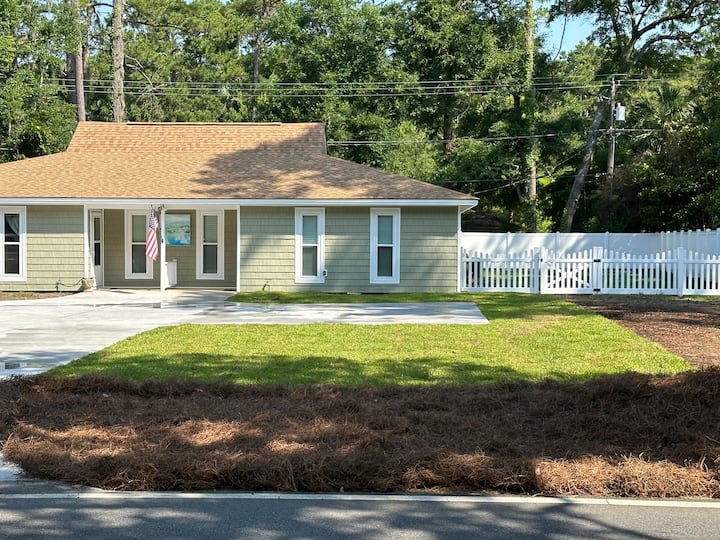 Islands Cozy Cottage 2 Savannah/tybee - Wilmington Island, GA