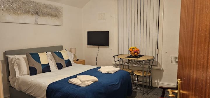 Lawnswood Apartment 3 (Studio Apartment) - Lytham St Annes