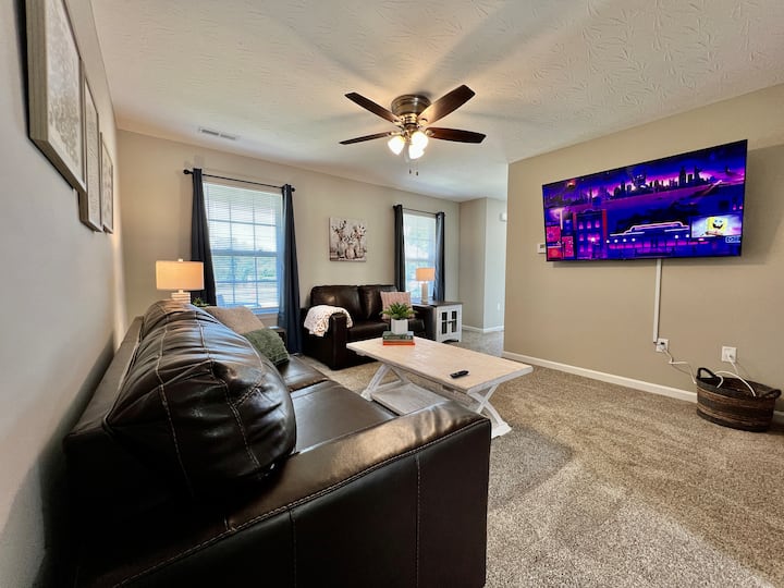 Brand New Home Walking Distance To Spooky Nook - Hamilton, OH