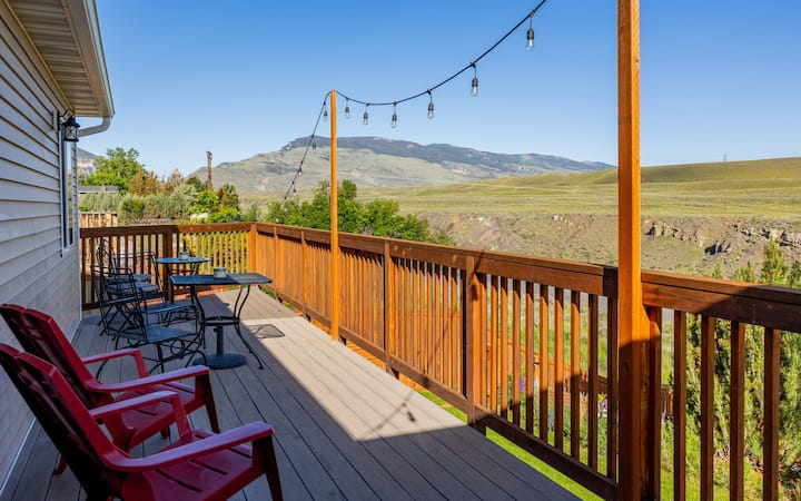 Beautiful Mountain Views Close To Downtown - Cody, WY