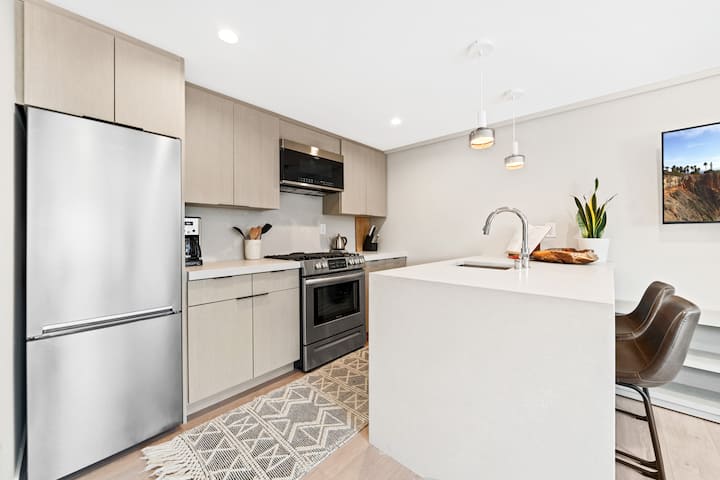 Luxury Studio In Playa Del Rey! - Los Angeles, CA