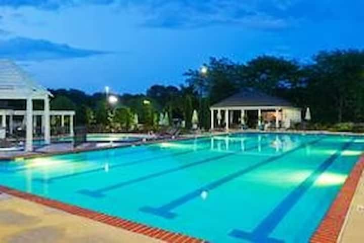 Dreamy Serenity*the Historic Powhatan Resort 2b #2 - Williamsburg, VA