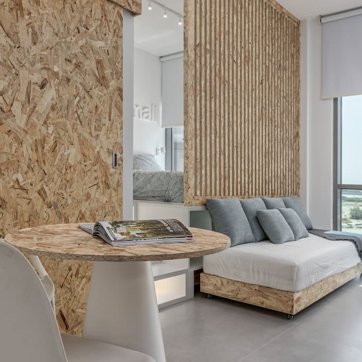 Modern & Comfy Getaway ~ Pool ~ Gym - United Arab Emirates