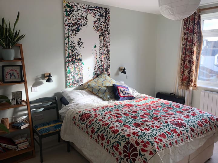 Sunny Room In Family Home - Bristol