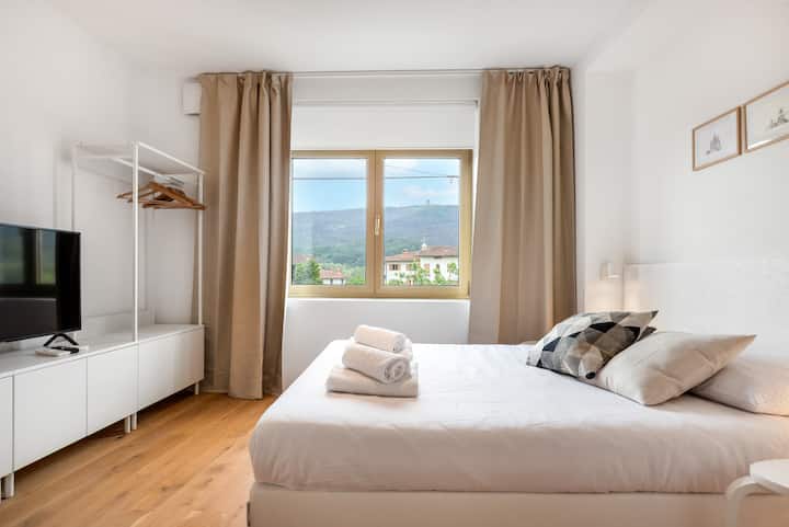 Modern Holiday Home With Terrace - Gorizia