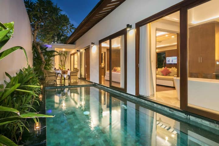 Romantic Private Pool Villa In Central Kuta - Denpasar