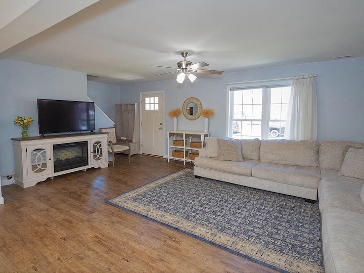 Cape May Heated Swim Spa Oasis Sleeps 8, Ev Charge - Cape May, NJ