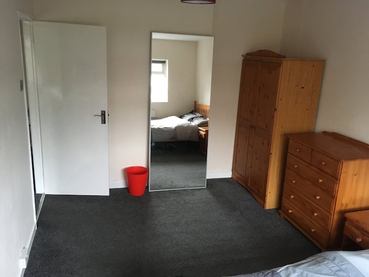 Large Room In A Friendly Home! - Loughborough