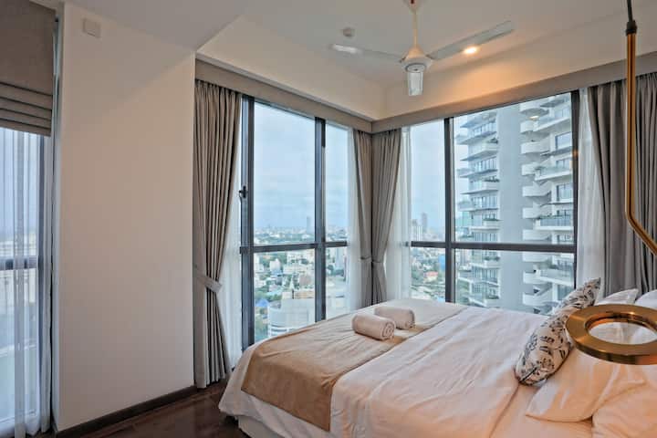 Twin Peaks Luxury Apartment - Colombo