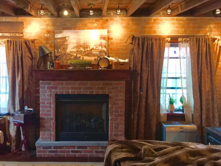 The Carriage House - Hudson, NY