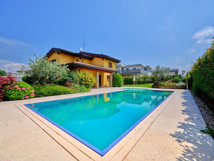 Apartmentsgarda - Villa Leone Salionze - Sirmione