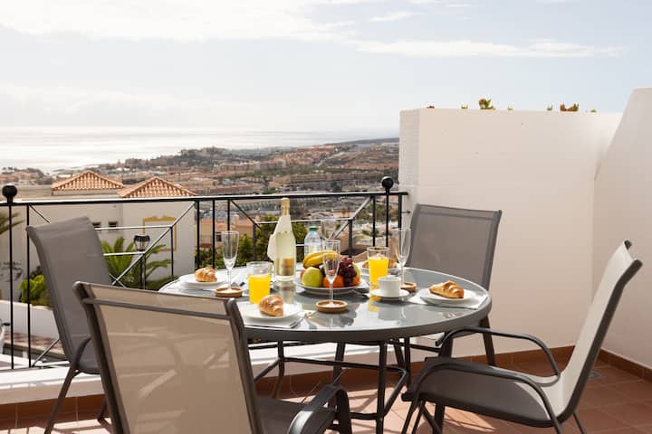 Outstanding  Apartment - Sea & Pool Views - Costa Adeje