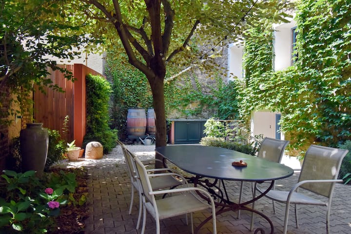 Charmante Maison, Jardin Ombragé, Solarium - Pézenas
