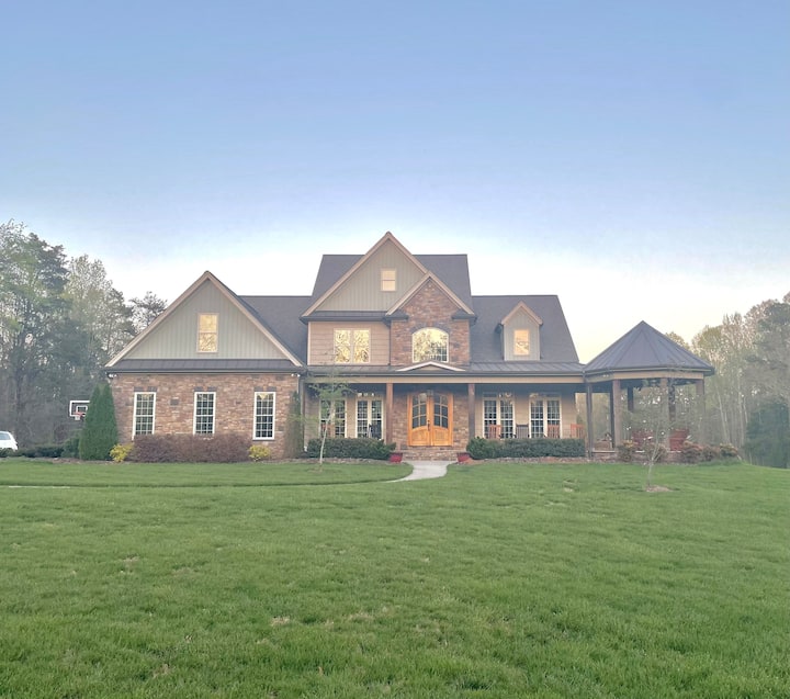 Spacious Country Home - Thomasville, NC