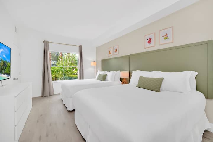 Great Location/free Shuttle/pool/hot Tub/kitchen - Orlando, FL