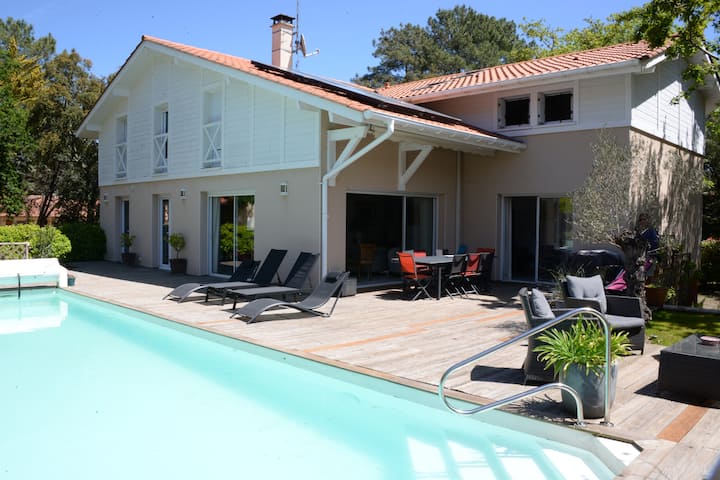 Maison 230 M2, Pour 15 Personnes - Capbreton