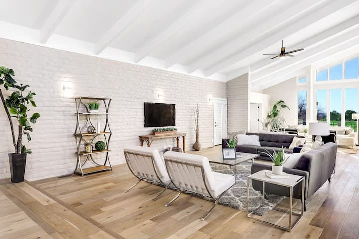 Light-filled Modern Home - Albuquerque