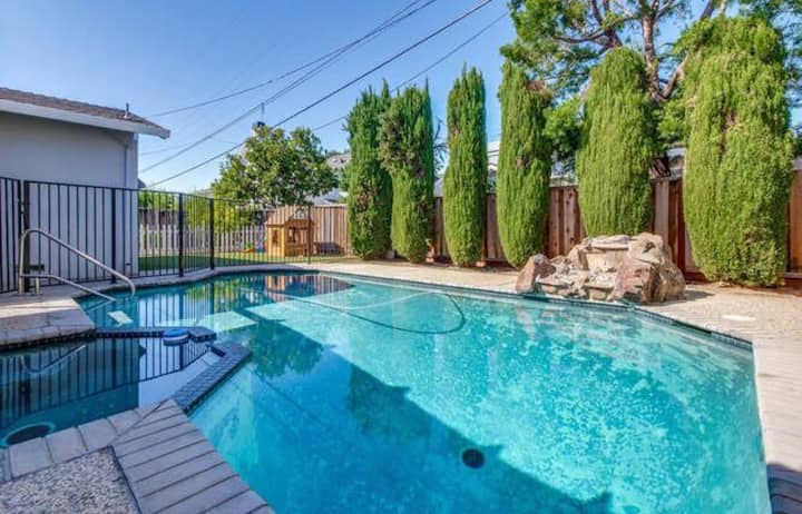 Quiet Room, Private Bath, 5 Min To Netflix Office - Los Gatos, CA