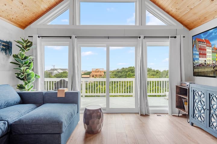 Swing & Surf Retreat - Kitty Hawk, NC