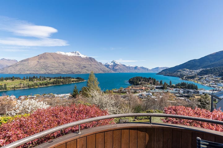 Separate Home With Lake Views - Queenstown
