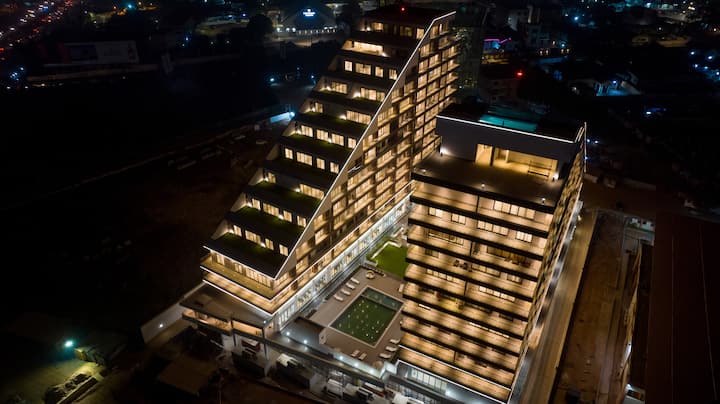 Bark Luxury Apartment @The Signature - Accra