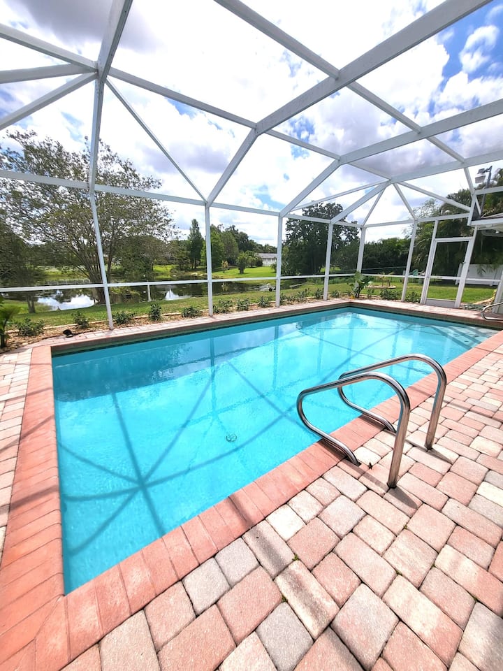 Emerald House: Free Amazing Heated Pool - Bradenton Beach, FL