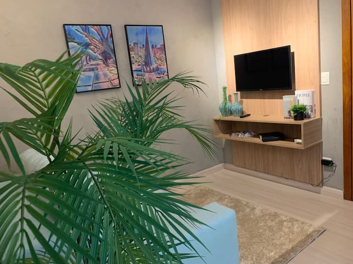 B. Apto. Decoradol Próximo A Uem L Garagem Inclusa - Maringá