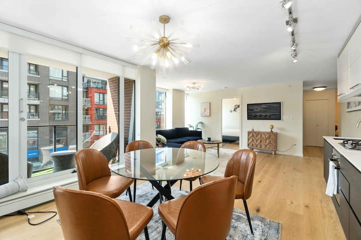 Luxury 3bd Apartment, Downtown - Vancouver