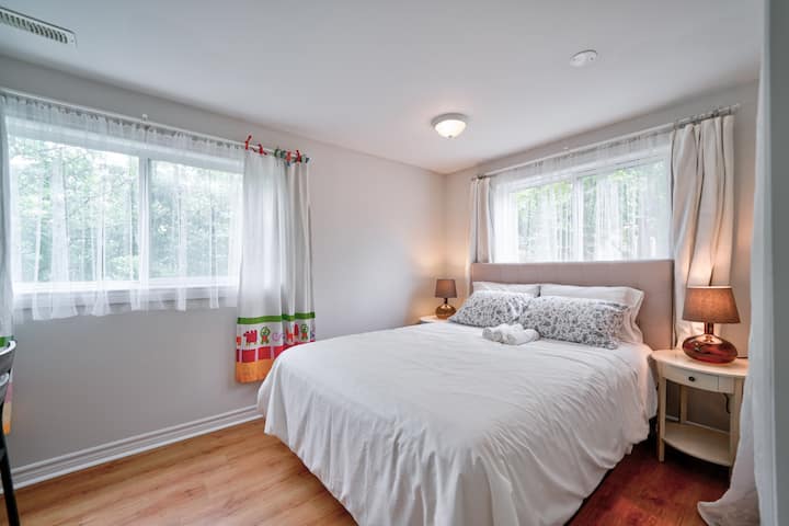 Cozy Private 1bedroom Suite-1 Queen Bed-1 Sofabed - 旺市