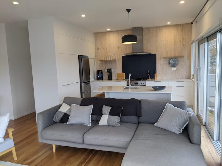 Get Lazy At Daisy - Raglan