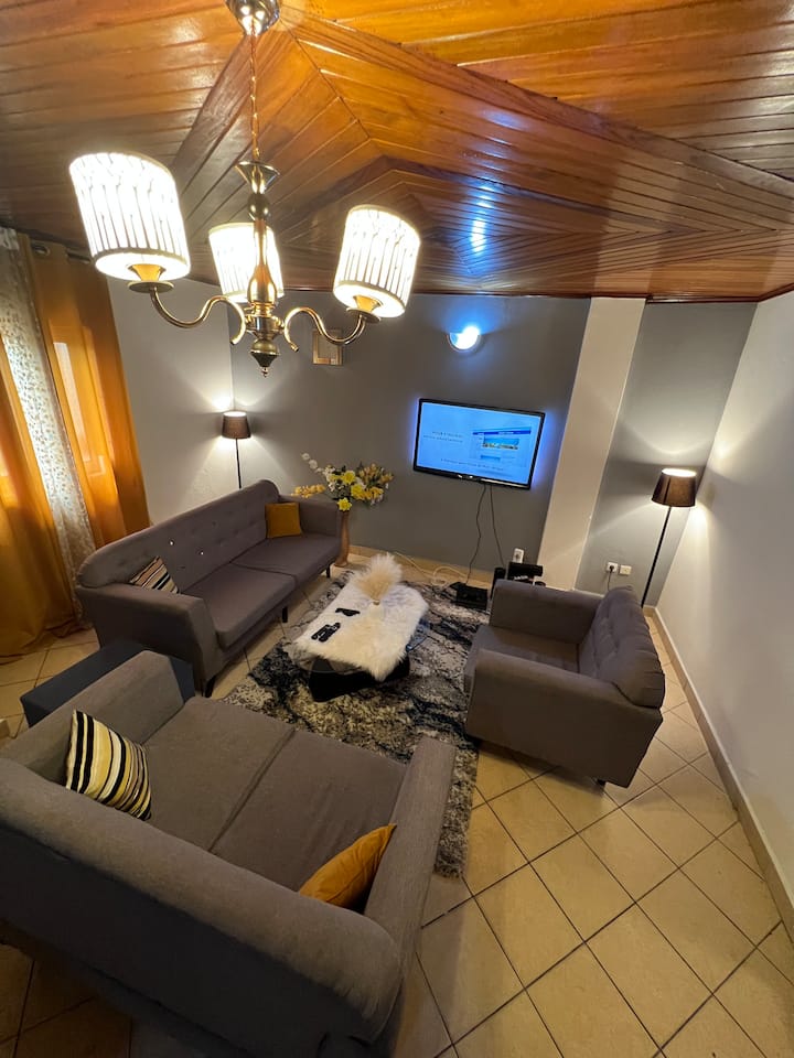 Appartement Moderne Situé Au Cœur De Bonamoussadi - Douala