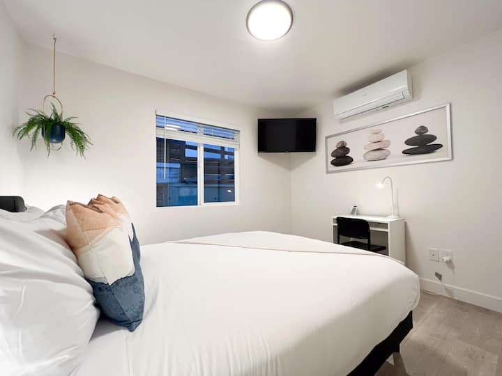 Pill Hill Premier 2 Bedroom - Oakland, CA