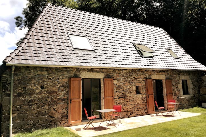 Grange Gaïa Sur Rivière - Taussac