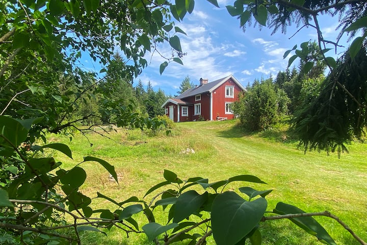 Skogstorp Dal 1879, Su Una Collina Di Erica In Mezzo Ai Boschi - Kinna