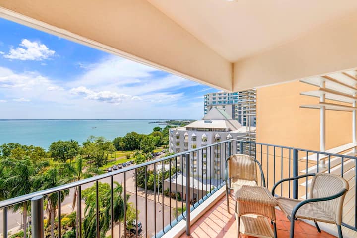 Harbourfront Living With Views To Write Home About - Darwin