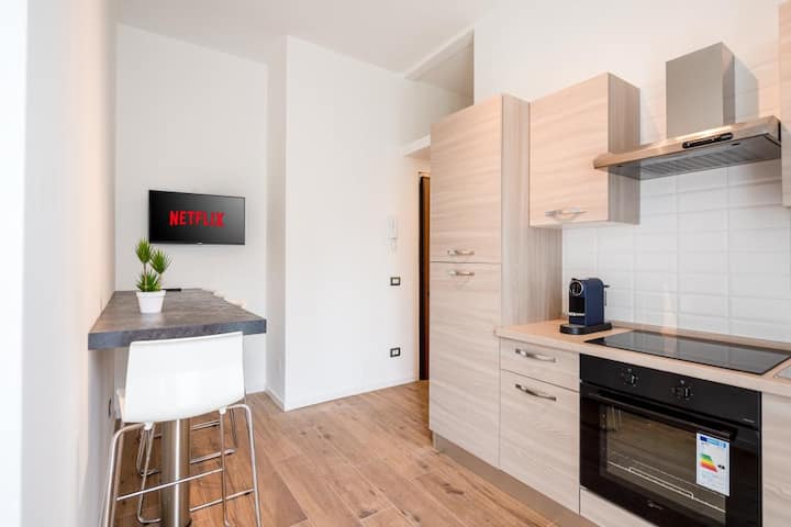 Smart Suite Milan ( Near Metro ) - Aéroport de Milan Linate (LIN)