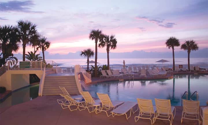 Daytona Ocean Walk 2br Unit - Daytona Beach, FL