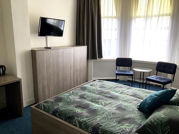 Praktische Kamer Voor Twee - The Hague