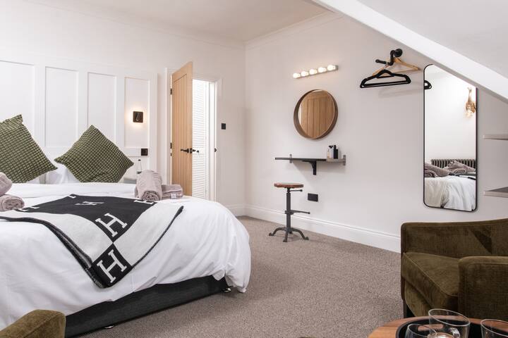 Brand New Stylish Apartment With Super King Bed - Harrogate